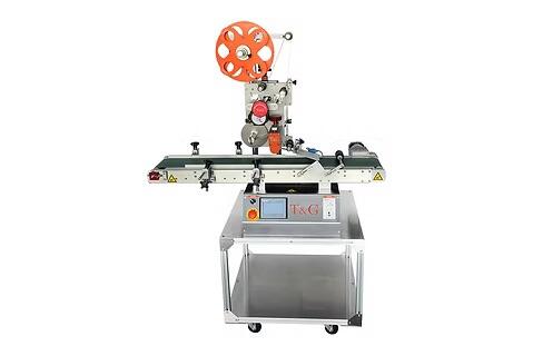 Semi-automatic Top Labeling Machine